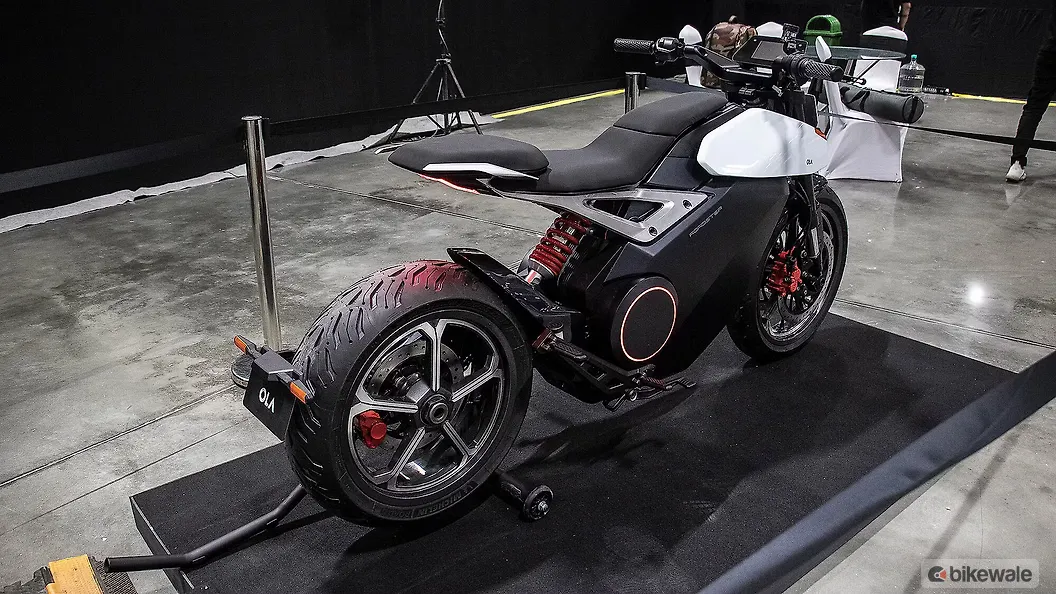 OLA Roadster Pro Right Rear Three Quarter Image – BikeWale