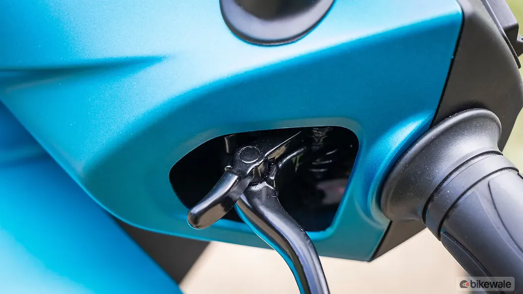 TVS Jupiter Starter Switch Image – BikeWale