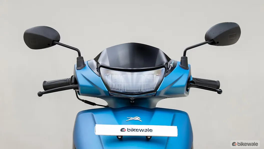 TVS Jupiter Tail Light Image – BikeWale
