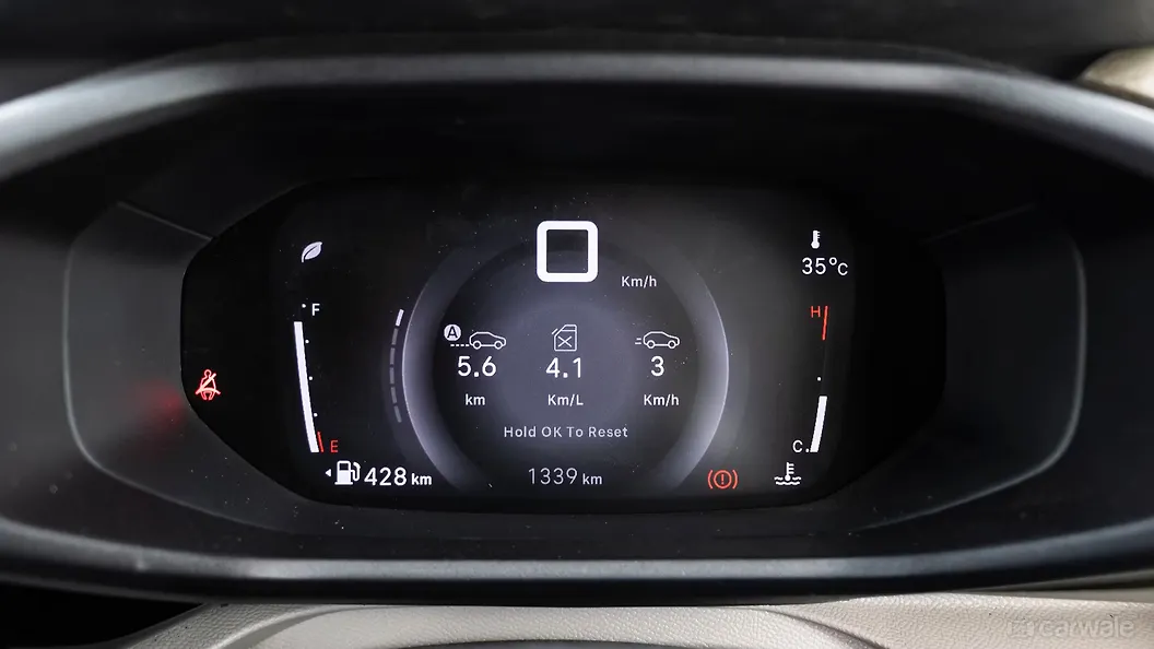 eC3 Instrument Cluster Image, eC3 Photos in India - CarWale