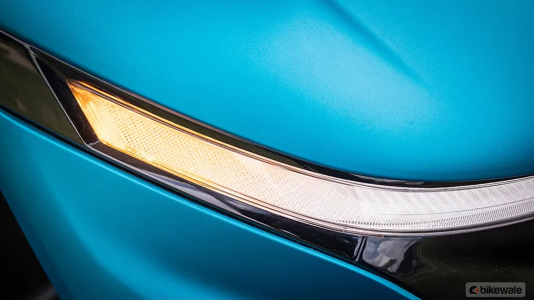 TVS Jupiter Front Turn Indicators Image – BikeWale