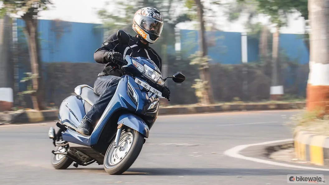 Honda Activa Right Front Three Quarter Image – BikeWale