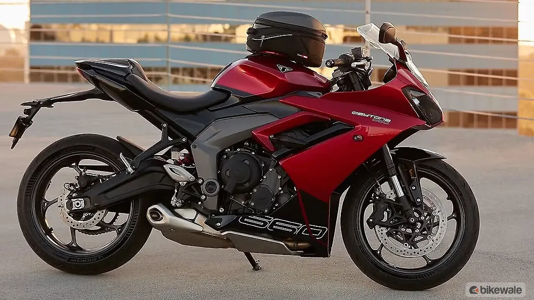 Triumph Daytona 660 Right Side View Image – BikeWale