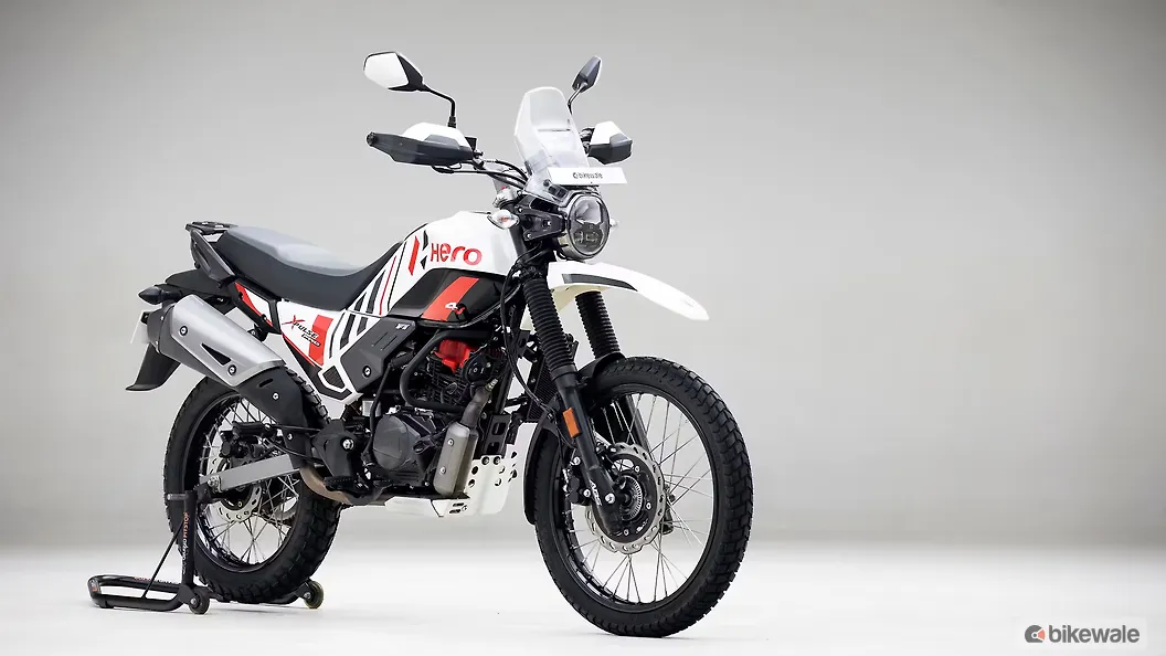 Hero Xpulse 200 4V Right Side View Image – BikeWale