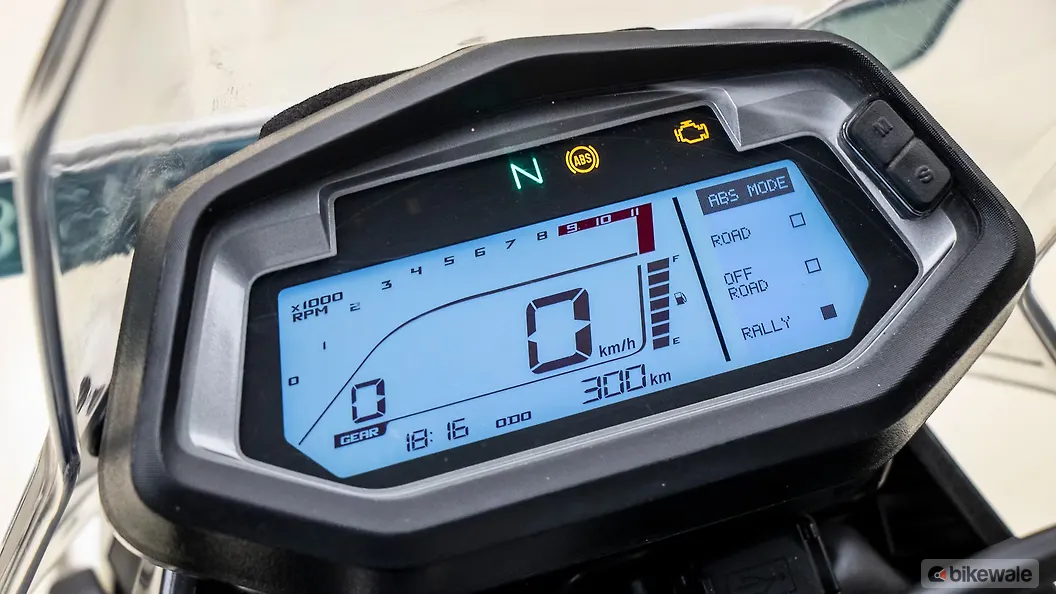 Hero Xpulse 200 4V TFT / Instrument Cluster Image – BikeWale