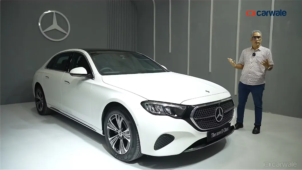 E-Class Right Front Three Quarter Image, E-Class Photos in India - CarWale