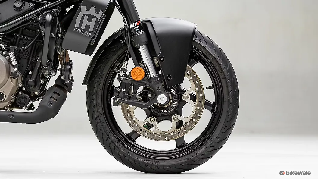 Husqvarna Vitpilen 250 Front Disc Brake Image – BikeWale