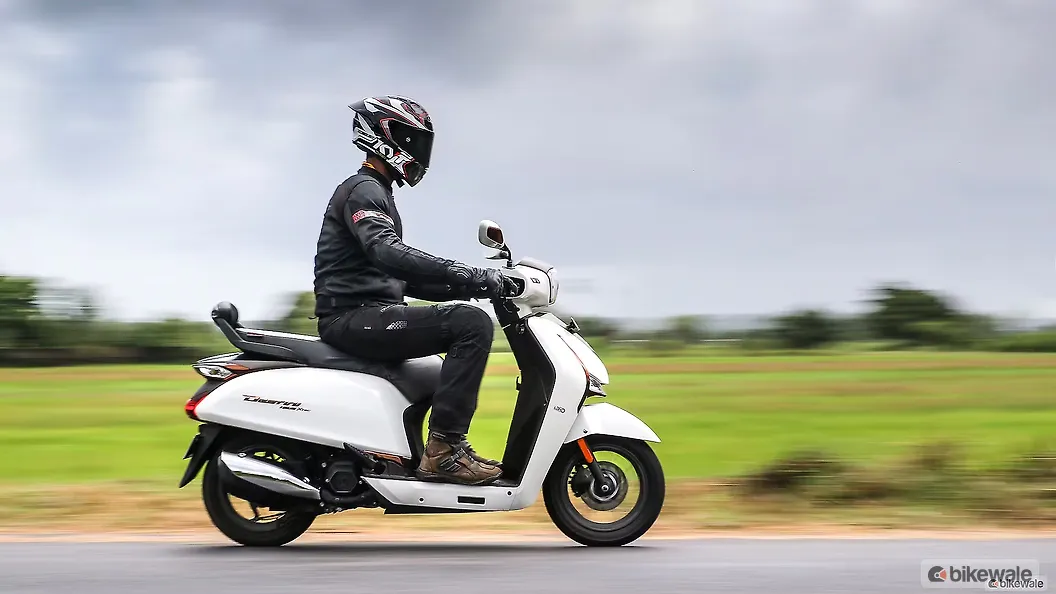 Hero Destini 125 Right Side View Image – BikeWale