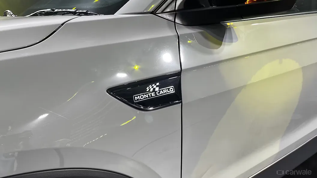 Kushaq Facelift Grille Image, Kushaq Facelift Photos in India - CarWale