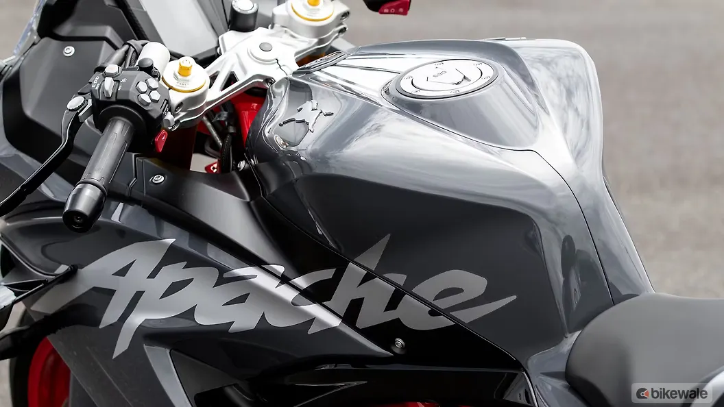 TVS Apache RR 310 Branding/Fuel Tank Decal Image – BikeWale