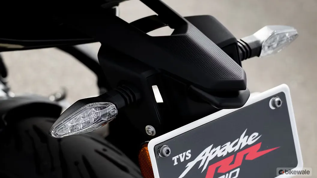 TVS Apache RR 310 Number Plate Lamp Image – BikeWale