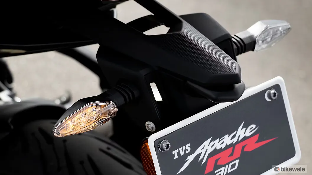 TVS Apache RR 310 Rear Turn Indicators Image – BikeWale