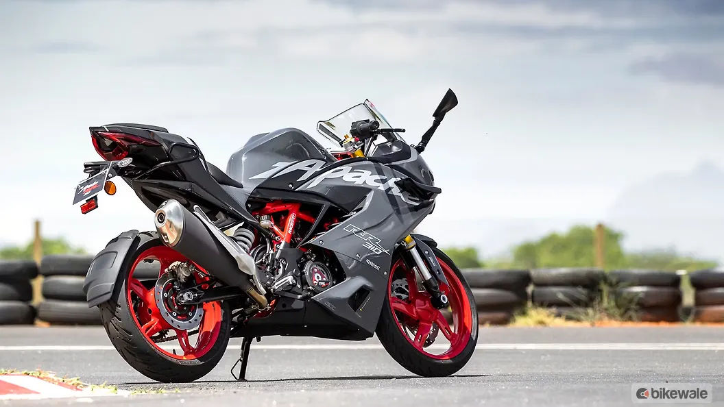 TVS Apache RR 310 Right Rear Three Quarter Image – BikeWale