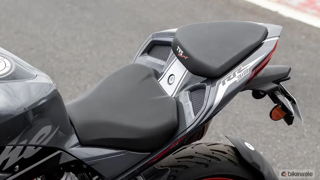 TVS Apache RR 310 Seat Image – BikeWale