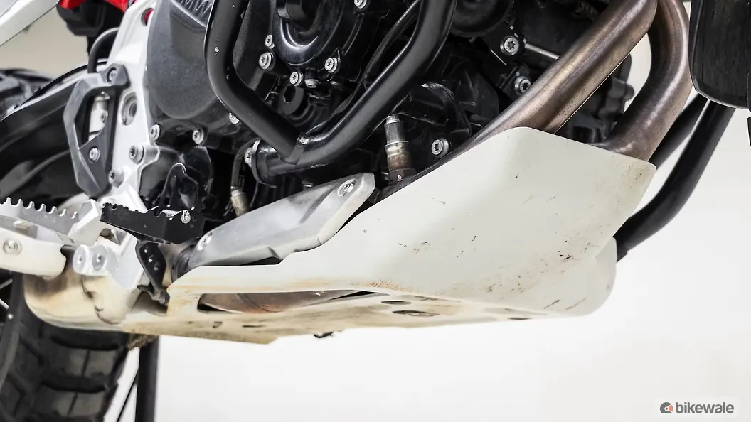 BMW F 900 GS Engine Crash Guard Image – BikeWale