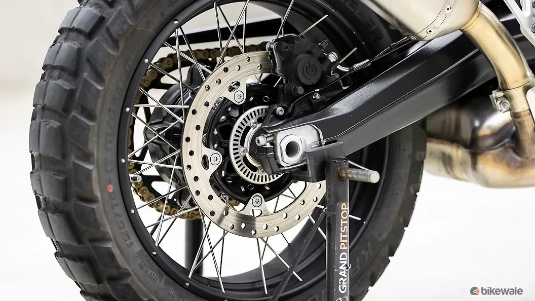 BMW F 900 GS Rear Brake Fluid Reservoir Image – BikeWale