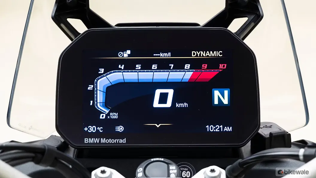 BMW F 900 GS Gear Shift Indicator Image – BikeWale
