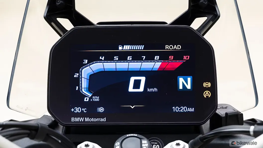 BMW F 900 GS TFT / Instrument Cluster Image – BikeWale