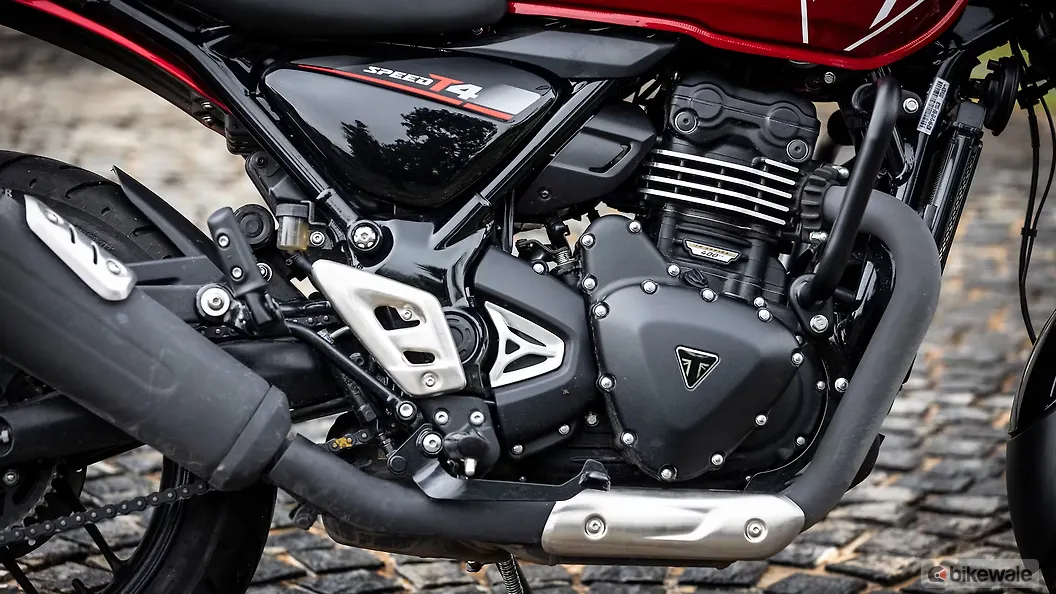 Triumph Speed T4 Engine Heat Guard Image – BikeWale