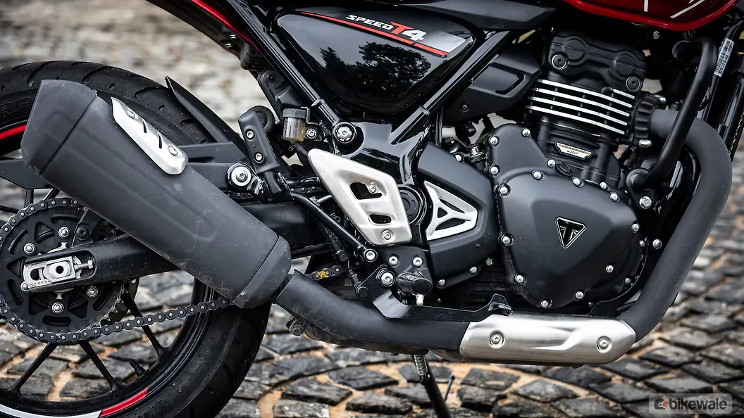 Triumph Speed T4 Engine Heat Guard Image – BikeWale