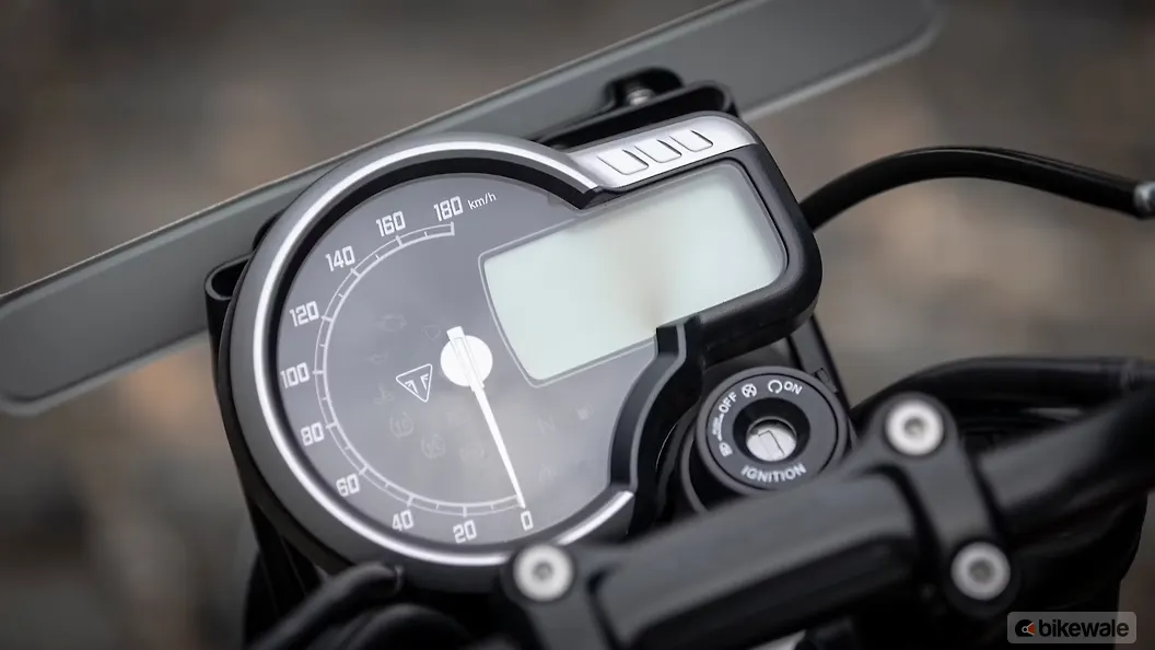 Triumph Speed T4 TFT / Instrument Cluster Image – BikeWale