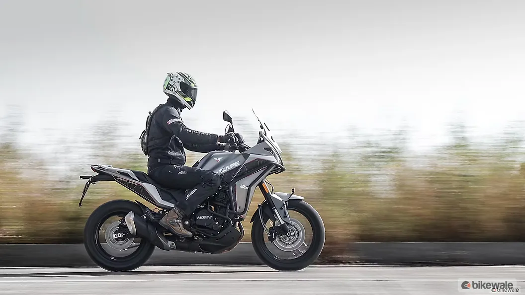 Moto Morini X-Cape Right Side View Image – BikeWale