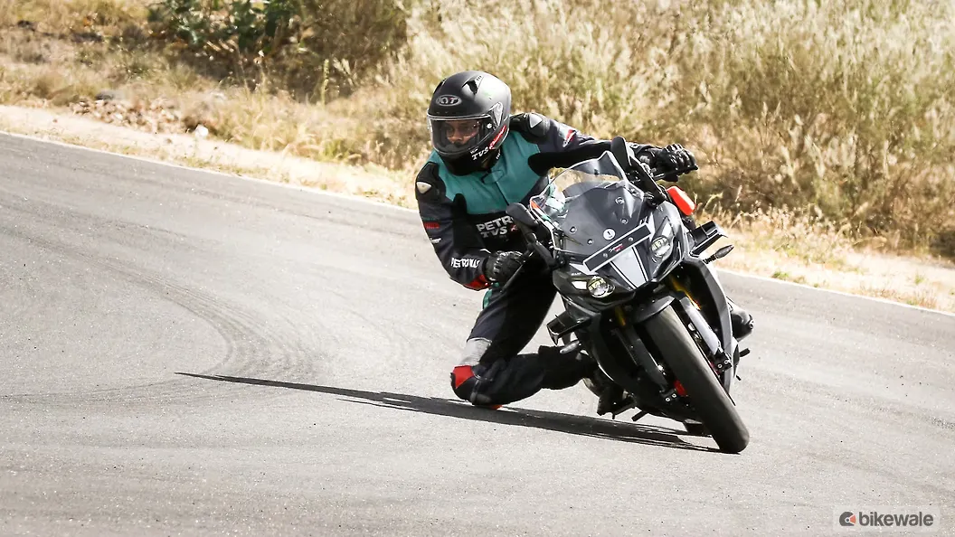 TVS Apache RR 310 Front View Image – BikeWale