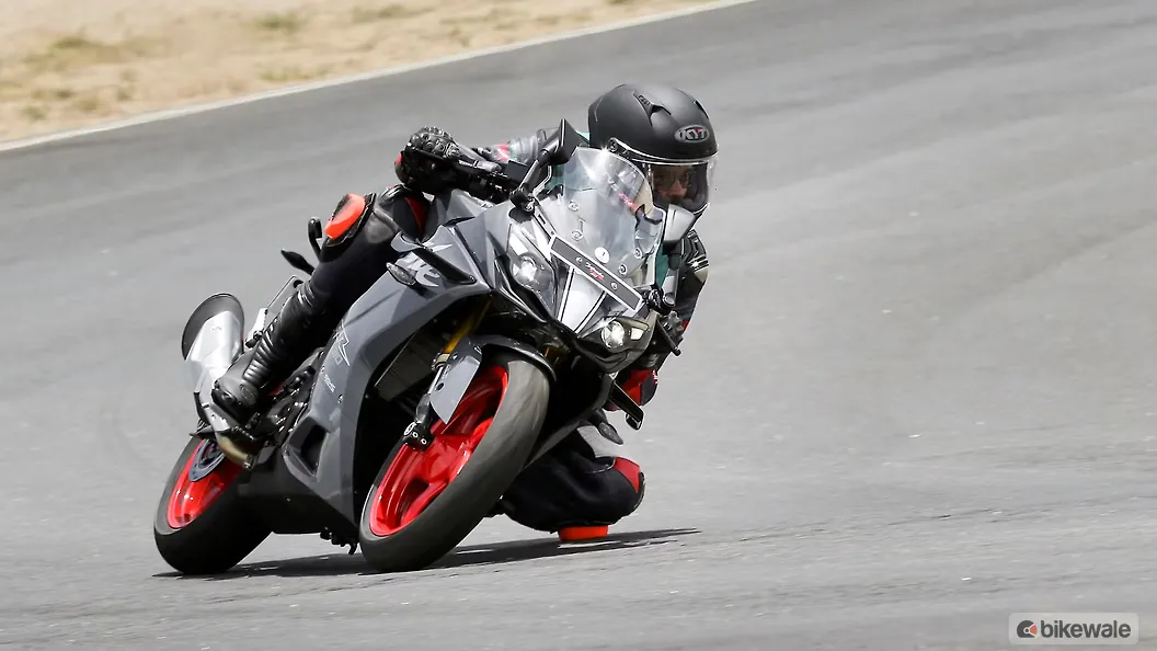 TVS Apache RR 310 Right Side View Image – BikeWale