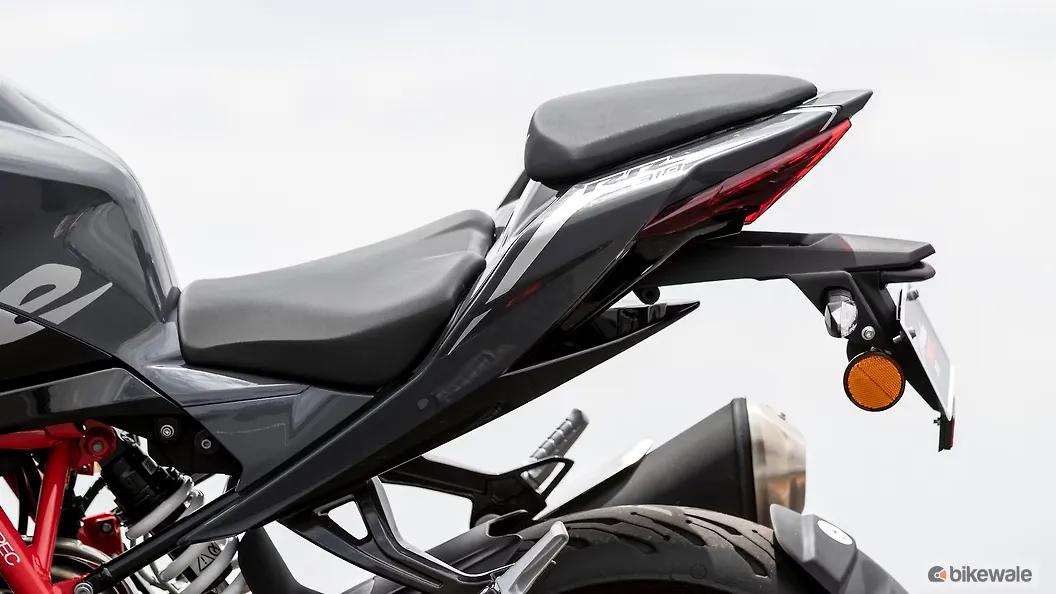 TVS Apache RR 310 Tail Light Image – BikeWale