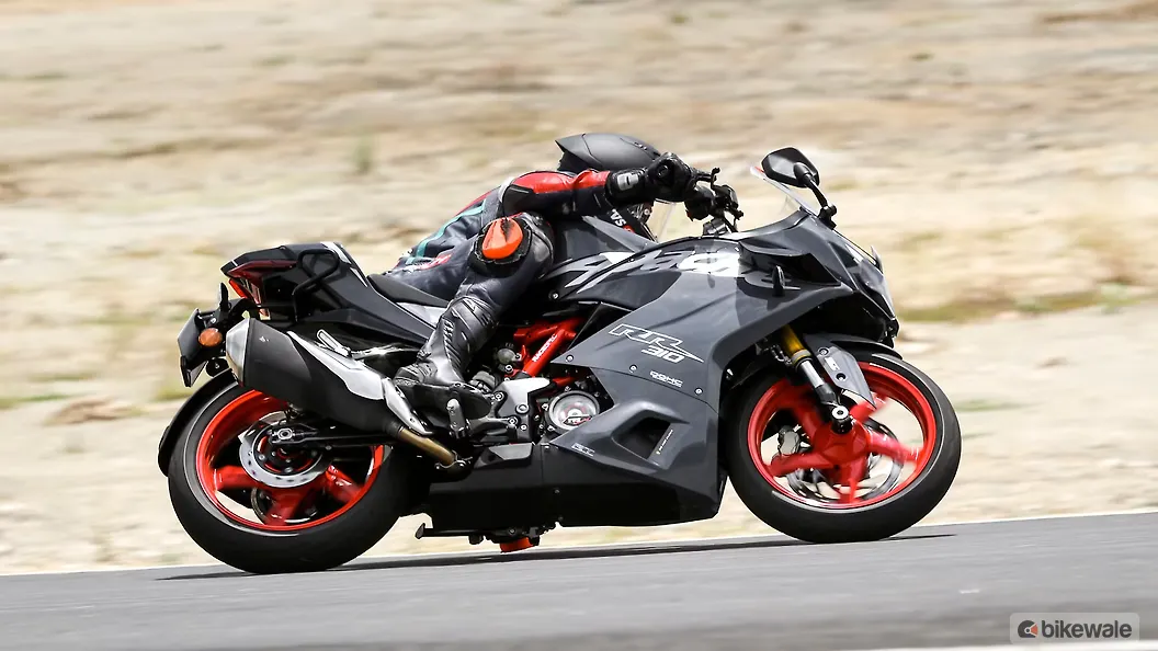 TVS Apache RR 310 Right Side View Image – BikeWale