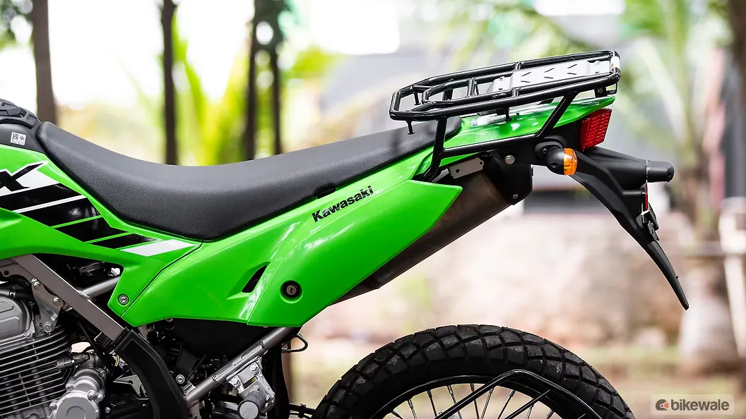 Kawasaki KLX230 [2024] Seat Image – BikeWale