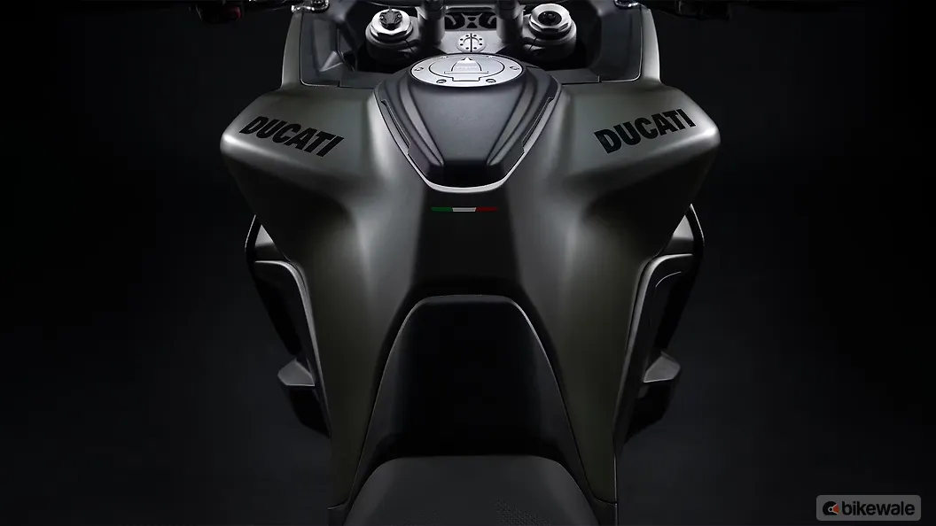 Ducati Multistrada V2 Fuel Tank Image – BikeWale