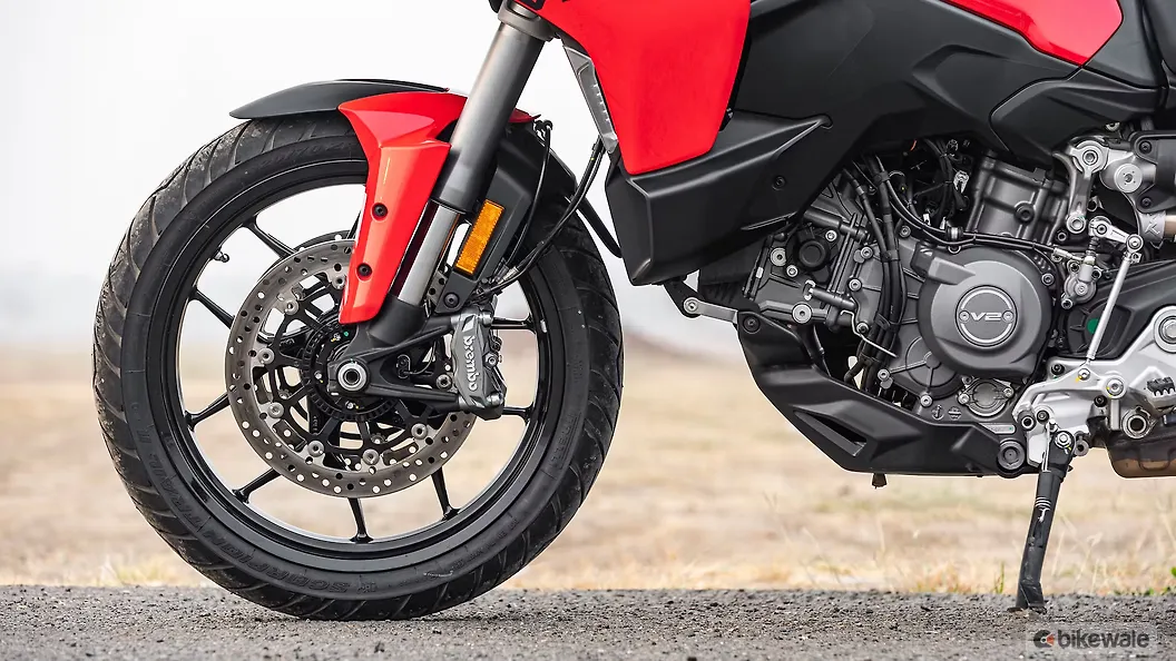 Ducati Multistrada V2 Front Beak Image – BikeWale