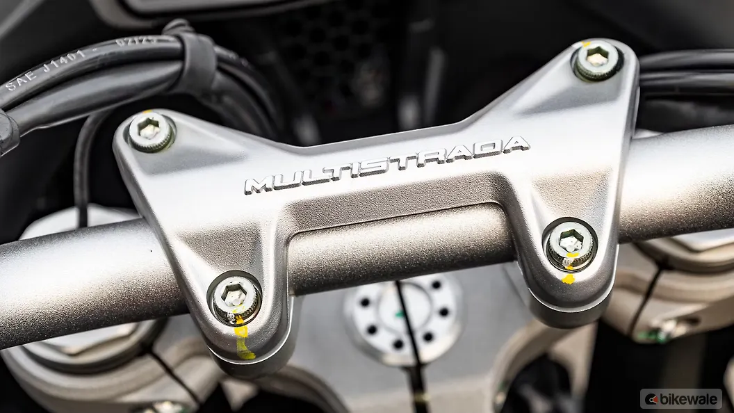 Ducati Multistrada V2 Fuel Tank Image – BikeWale