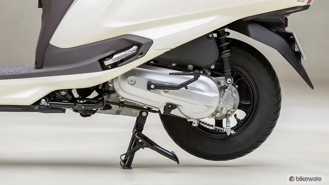 Suzuki Access 125 Rear Turn Indicators Image – BikeWale