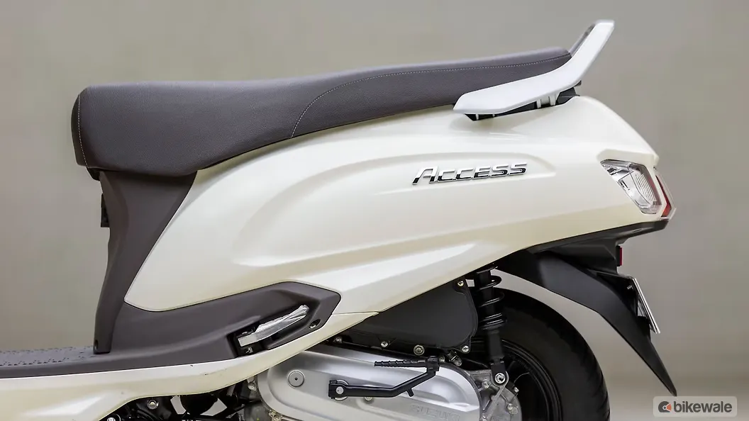 Suzuki Access 125 Right Side Body Panel Decal Image – BikeWale