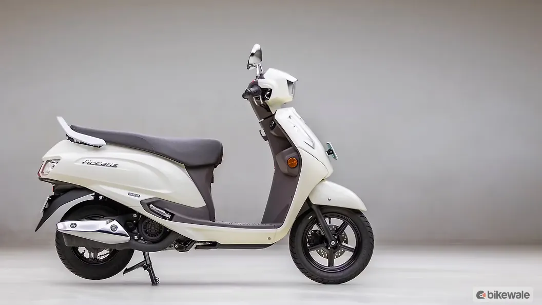 Suzuki Access 125 Right Side View Image – BikeWale