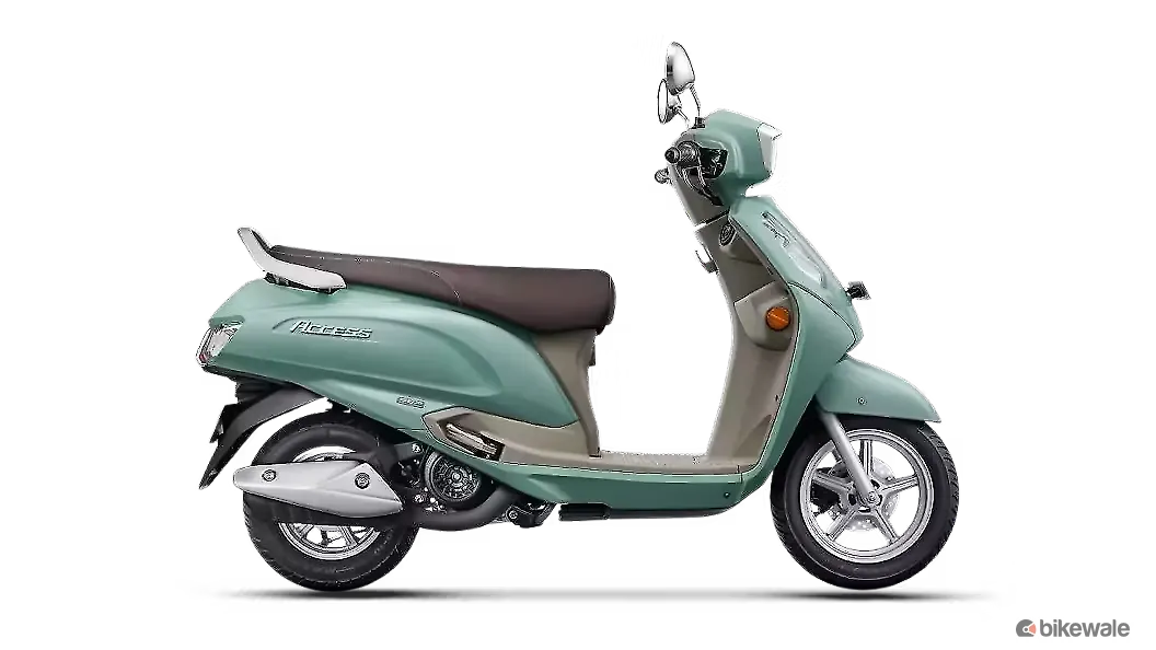 Suzuki Access 125 Right Side View Image – BikeWale