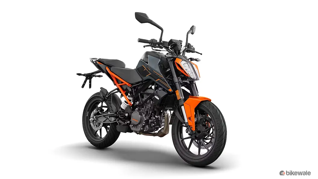 KTM 200 Duke Right Front Three Quarter Image – BikeWale