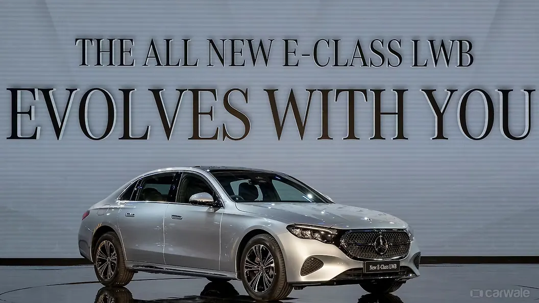 E-Class Right Front Three Quarter Image, E-Class Photos in India - CarWale