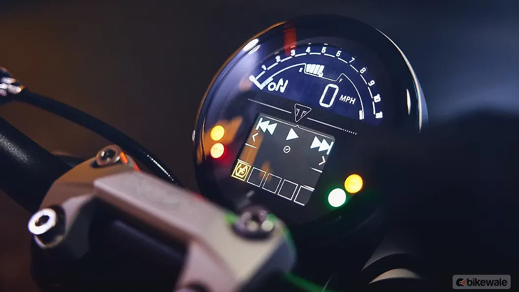 Triumph Trident 660 Rear View Image – BikeWale