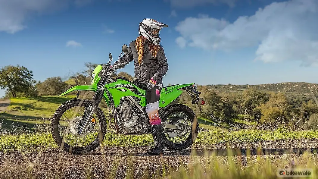 KTM 250 Duke Right Side View Image – BikeWale