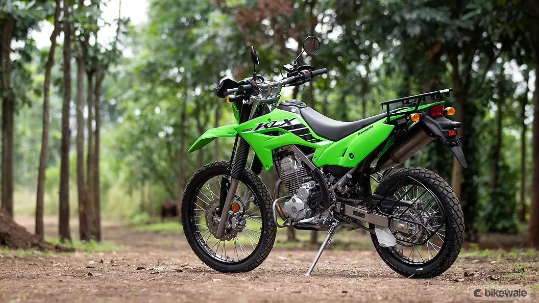 Kawasaki KLX 230 Right Side View Image – BikeWale