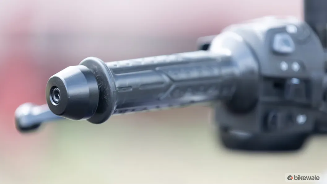 Bajaj Pulsar N125 Handlebar Image – BikeWale