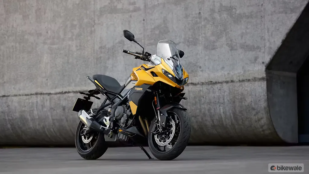 Triumph Tiger Sport 660 Right Front Three Quarter Image – BikeWale