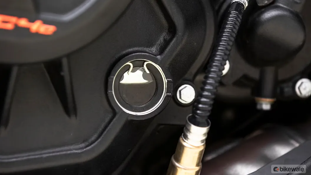 KTM 390 Adventure X Engine Oil Level Indicator Image – BikeWale
