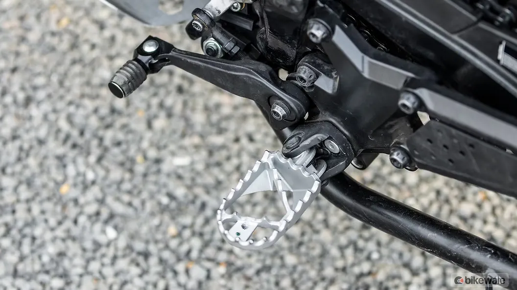 KTM 390 Adventure X Gear Shift Lever Image – BikeWale