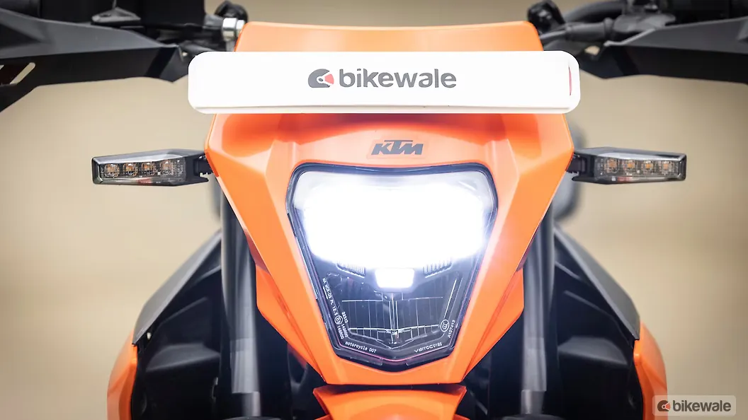 KTM 390 Enduro R Head Light Image – BikeWale