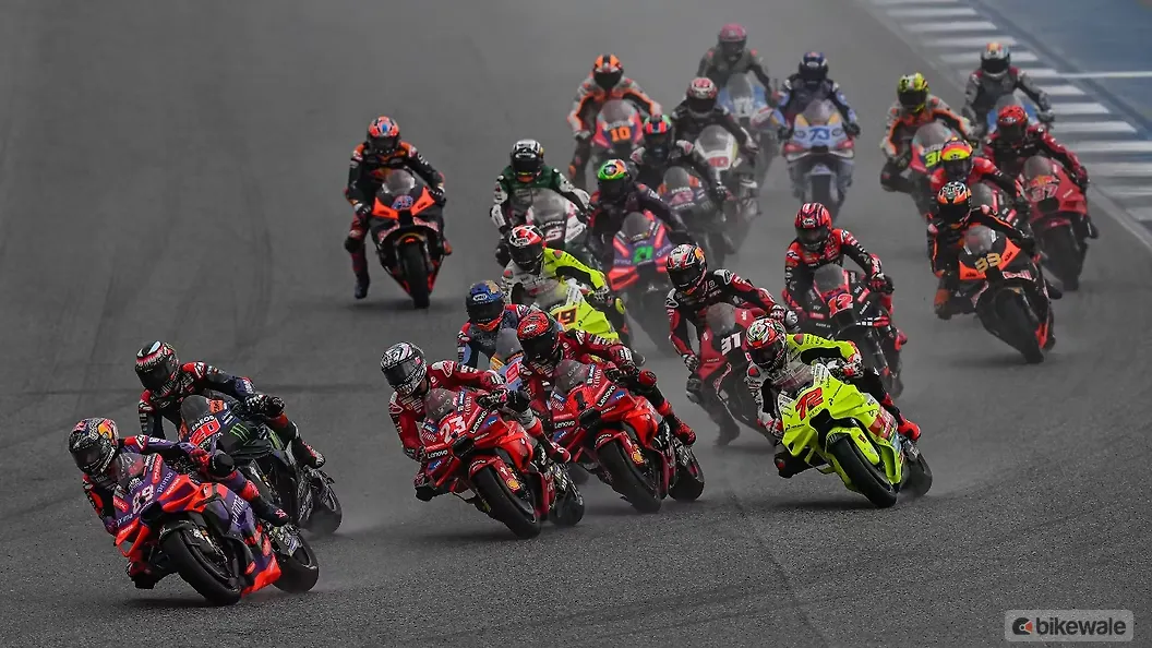 Ducati Diavel V4 Front View Image – BikeWale