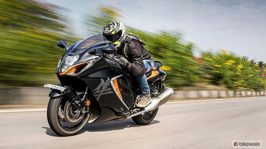 Images of Suzuki Hayabusa | Photos of Hayabusa - BikeWale